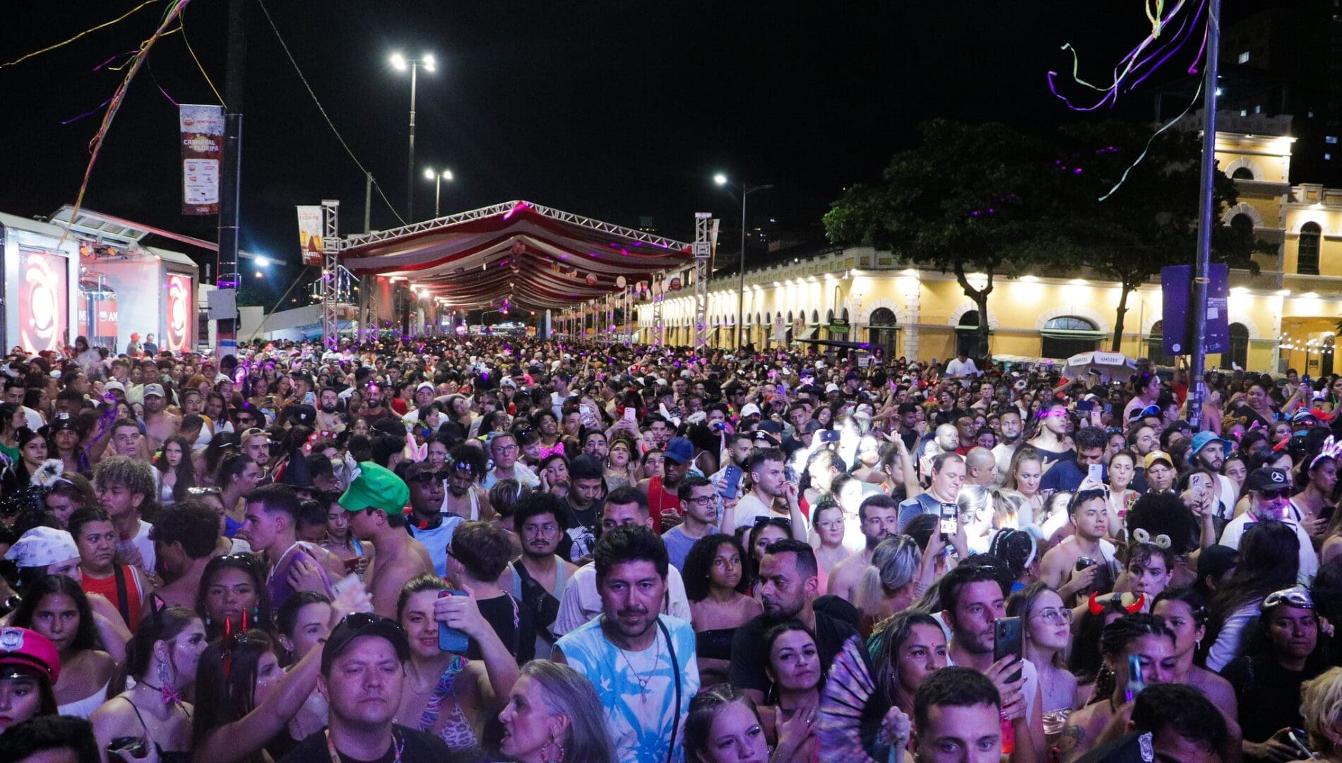 Carnaval 2026 em Florianópolis: arenas, shows gratuitos e serviços ao ...
